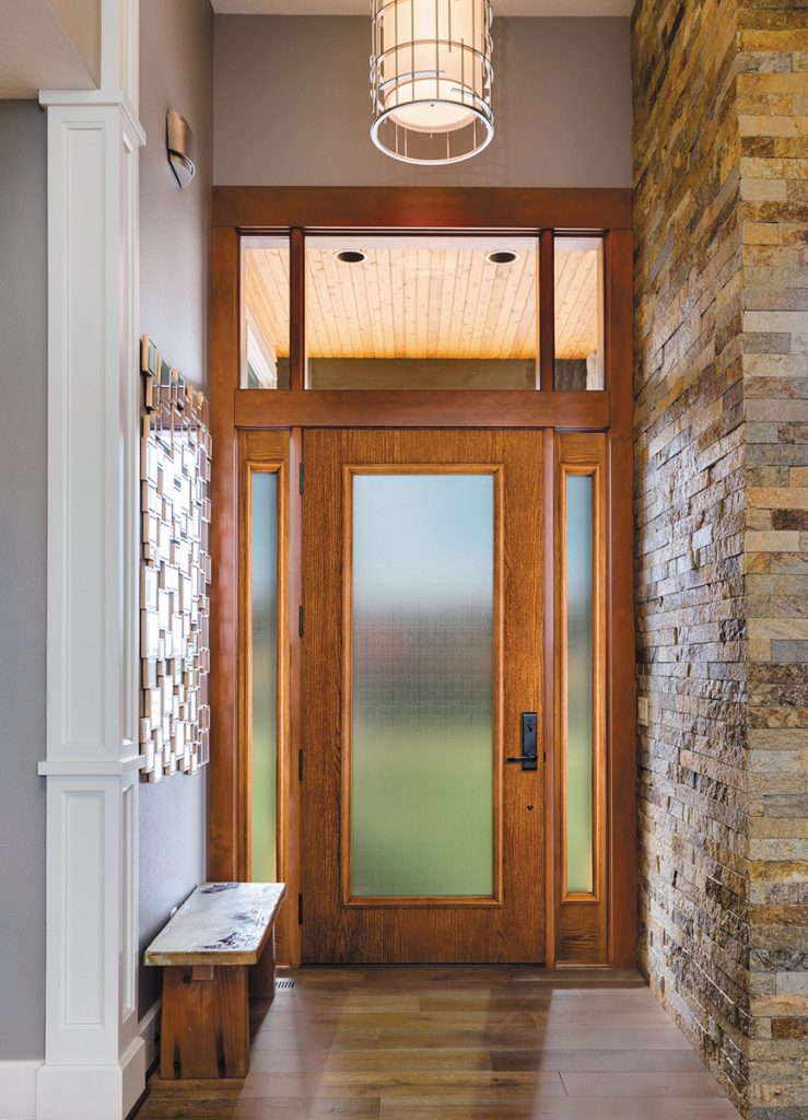 Rustic Foyer - Waudena